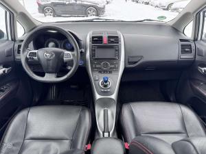 Balts Toyota Auris 2012 Viļņa, ar dzinēja tilpumu 1.80 L un nobraukumu 259 tūkst. km par 6790 €, foto 16 vietnē AUTOMOTO.COM.LV
