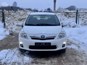 Balts Toyota Auris 2012 Kretinga, ar dzinēja tilpumu 1.80 L un nobraukumu 238 tūkst. km par 5899 €, foto 3 vietnē AUTOMOTO.COM.LV