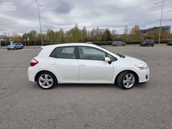Balts Toyota Auris 2012 Ukmergė, ar dzinēja tilpumu 1.80 L un nobraukumu 172 tūkst. km par 6650 €, foto 6 vietnē AUTOMOTO.COM.LV