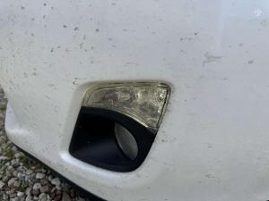 White Toyota Auris 2012 in Alytus, with an engine capacity of 1.80 L and mileage of 289 thousand km for 4950 €, photo 17 on AUTOMOTO.COM.LV