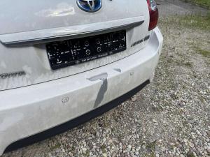 White Toyota Auris 2012 in Alytus, with an engine capacity of 1.80 L and mileage of 289 thousand km for 4950 €, photo 21 on AUTOMOTO.COM.LV