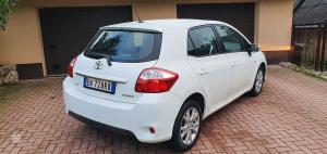 White Toyota Auris 2012 in Vilnius, with an engine capacity of 1.60 L and mileage of 234 thousand km for 4450 €, photo 8 on AUTOMOTO.COM.LV