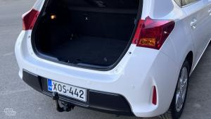 Balts Toyota Auris 2013 Kauņa, ar dzinēja tilpumu 1.80 L un nobraukumu 191 tūkst. km par 8450 €, foto 14 vietnē AUTOMOTO.COM.LV