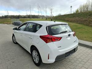 Balts Toyota Auris 2013 Viļņa, ar dzinēja tilpumu 1.80 L un nobraukumu 175 tūkst. km par 7950 €, foto 5 vietnē AUTOMOTO.COM.LV