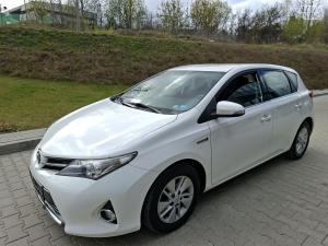Balts Toyota Auris 2013 Viļņa, ar dzinēja tilpumu 1.80 L un nobraukumu 175 tūkst. km par 7950 €, foto 7 vietnē AUTOMOTO.COM.LV