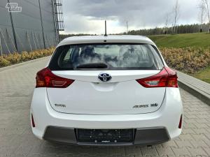 Balts Toyota Auris 2013 Viļņa, ar dzinēja tilpumu 1.80 L un nobraukumu 175 tūkst. km par 7950 €, foto 10 vietnē AUTOMOTO.COM.LV