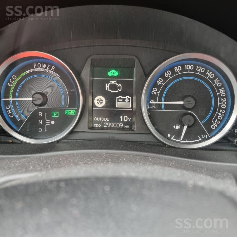 Balts Toyota Auris 2013 Daugavpils, ar dzinēja tilpumu 1.80 L un nobraukumu 299 tūkst. km par 7150 €, foto 13 vietnē AUTOMOTO.COM.LV