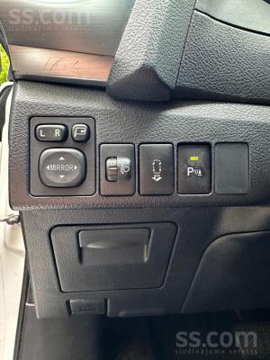 Balts Toyota Auris 2013 Rīga, ar dzinēja tilpumu 1.80 L un nobraukumu 149 tūkst. km par 8899 €, foto 22 vietnē AUTOMOTO.COM.LV