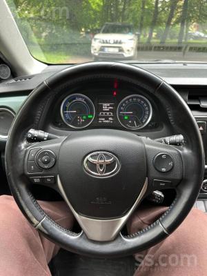 Balts Toyota Auris 2013 Rīga, ar dzinēja tilpumu 1.80 L un nobraukumu 149 tūkst. km par 8899 €, foto 32 vietnē AUTOMOTO.COM.LV