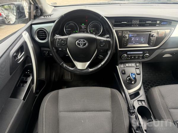 Balts Toyota Auris 2013 Rīga, ar dzinēja tilpumu 1.80 L un nobraukumu 214 tūkst. km par 7980 €, foto 10 vietnē AUTOMOTO.COM.LV