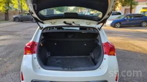 Balts Toyota Auris 2013 Daugavpils, ar dzinēja tilpumu 1.80 L un nobraukumu 299 tūkst. km par 6650 €, foto 6 vietnē AUTOMOTO.COM.LV