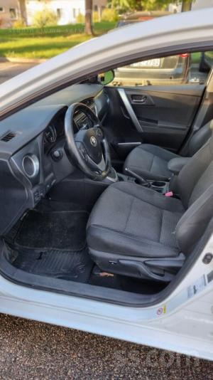 Balts Toyota Auris 2013 Daugavpils, ar dzinēja tilpumu 1.80 L un nobraukumu 299 tūkst. km par 6650 €, foto 8 vietnē AUTOMOTO.COM.LV