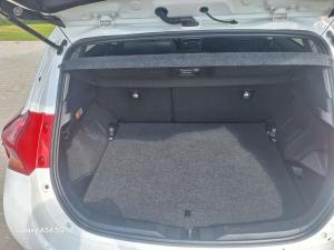 Balts Toyota Auris 2013 Kauņa, ar dzinēja tilpumu 1.80 L un nobraukumu 195 tūkst. km par 8650 €, foto 15 vietnē AUTOMOTO.COM.LV
