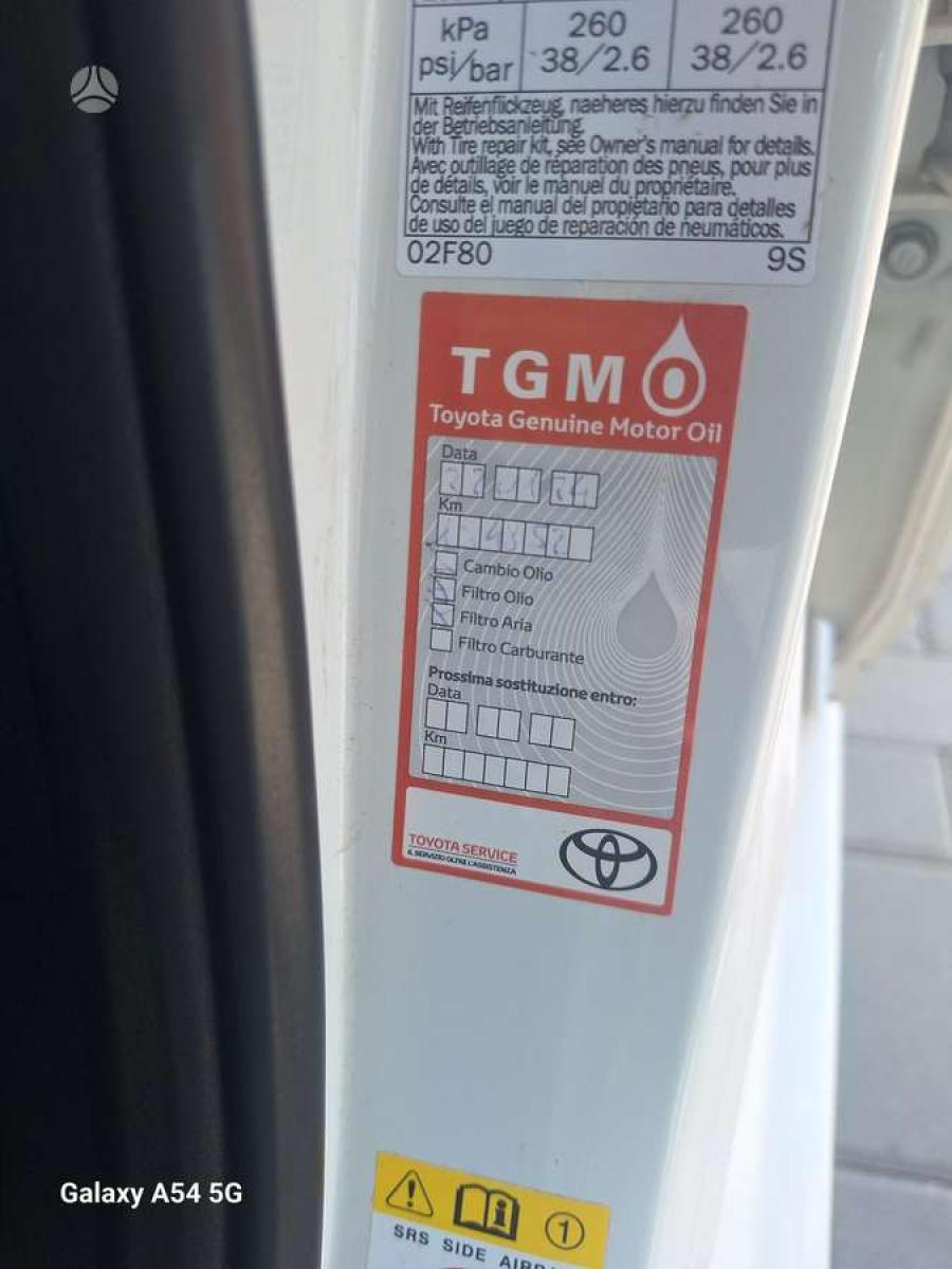 Balts Toyota Auris 2013 Kauņa, ar dzinēja tilpumu 1.80 L un nobraukumu 195 tūkst. km par 8650 €, foto 19 vietnē AUTOMOTO.COM.LV