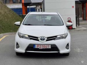 Balts Toyota Auris 2013 Viļņa, ar dzinēja tilpumu 1.80 L un nobraukumu 300 tūkst. km par 6300 €, foto 3 vietnē AUTOMOTO.COM.LV