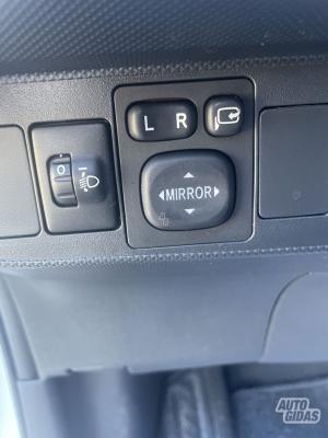 Balts Toyota Auris 2013 Viļņa, ar dzinēja tilpumu 1.80 L un nobraukumu 280 tūkst. km par 6450 €, foto 17 vietnē AUTOMOTO.COM.LV
