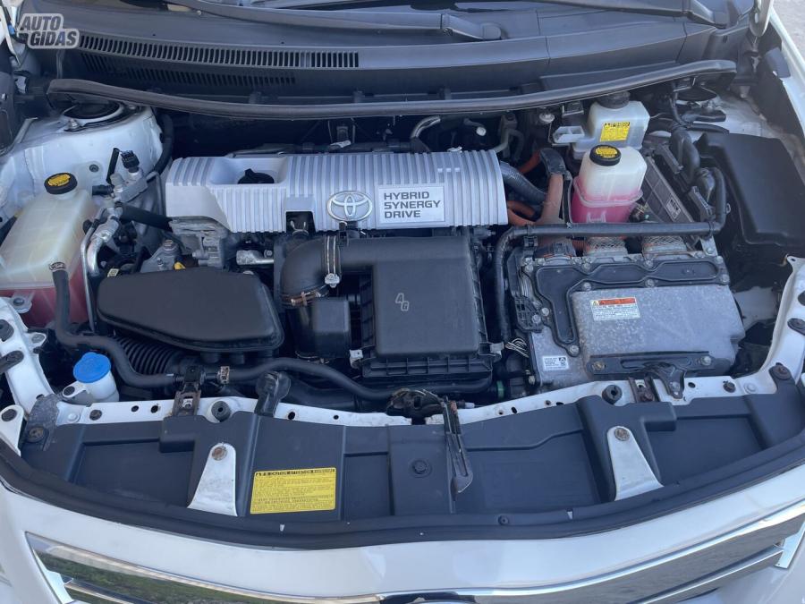Balts Toyota Auris 2013 Viļņa, ar dzinēja tilpumu 1.80 L un nobraukumu 280 tūkst. km par 6450 €, foto 21 vietnē AUTOMOTO.COM.LV