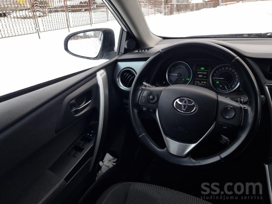 Balts Toyota Auris 2014 Jelgava, ar dzinēja tilpumu 1.80 L un nobraukumu 190 tūkst. km par 8700 €, foto 17 vietnē AUTOMOTO.COM.LV