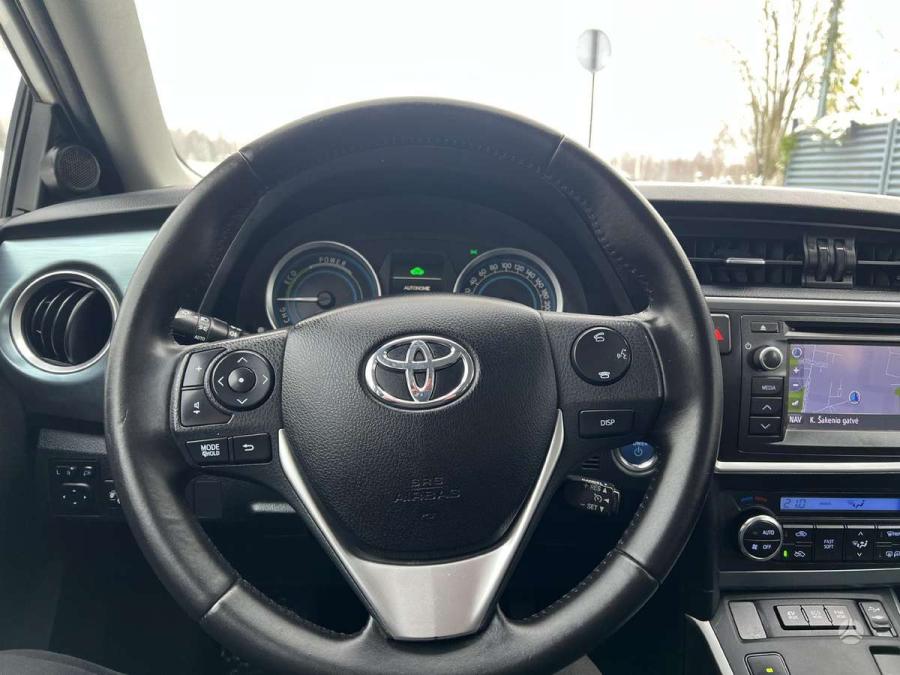 Balts Toyota Auris 2014 Kauņa, ar dzinēja tilpumu 1.80 L un nobraukumu 245 tūkst. km par 7850 €, foto 12 vietnē AUTOMOTO.COM.LV