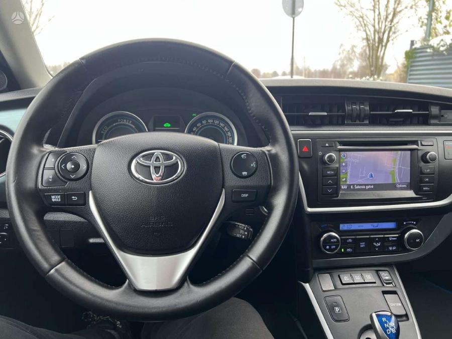 Balts Toyota Auris 2014 Kauņa, ar dzinēja tilpumu 1.80 L un nobraukumu 245 tūkst. km par 7850 €, foto 17 vietnē AUTOMOTO.COM.LV