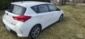 Balts Toyota Auris 2014 Viļņa, ar dzinēja tilpumu 1.80 L un nobraukumu 251 tūkst. km par 7800 €, foto 3 vietnē AUTOMOTO.COM.LV