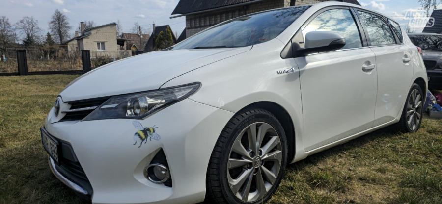 Balts Toyota Auris 2014 Viļņa, ar dzinēja tilpumu 1.80 L un nobraukumu 251 tūkst. km par 7800 €, foto 8 vietnē AUTOMOTO.COM.LV
