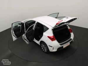White Toyota Auris 2014 in Vilnius, with an engine capacity of 1.80 L and mileage of 198 thousand km for 10699 €, photo 14 on AUTOMOTO.COM.LV