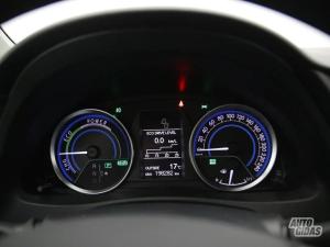 White Toyota Auris 2014 in Vilnius, with an engine capacity of 1.80 L and mileage of 198 thousand km for 10699 €, photo 20 on AUTOMOTO.COM.LV