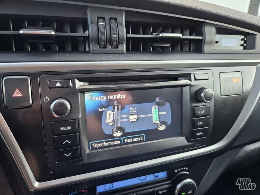 Balts Toyota Auris 2014 Ukmergė, ar dzinēja tilpumu 1.80 L un nobraukumu 181 tūkst. km par 7950 €, foto 22 vietnē AUTOMOTO.COM.LV