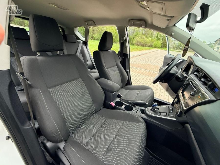 Balts Toyota Auris 2014 Ukmergė, ar dzinēja tilpumu 1.80 L un nobraukumu 181 tūkst. km par 7950 €, foto 27 vietnē AUTOMOTO.COM.LV