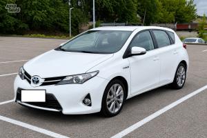 Balts Toyota Auris 2014 Ukmergė, ar dzinēja tilpumu 1.80 L un nobraukumu 194 tūkst. km par 8300 €, foto  vietnē AUTOMOTO.COM.LV