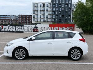 Balts Toyota Auris 2014 Ukmergė, ar dzinēja tilpumu 1.80 L un nobraukumu 194 tūkst. km par 8300 €, foto 4 vietnē AUTOMOTO.COM.LV