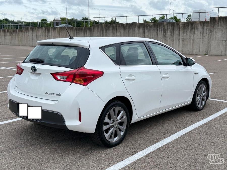 Balts Toyota Auris 2014 Ukmergė, ar dzinēja tilpumu 1.80 L un nobraukumu 194 tūkst. km par 8300 €, foto 7 vietnē AUTOMOTO.COM.LV
