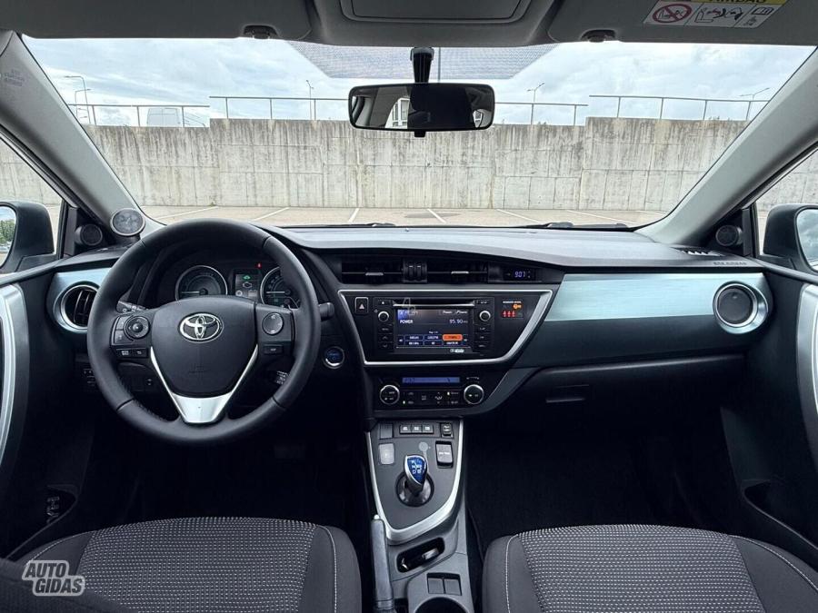 Balts Toyota Auris 2014 Ukmergė, ar dzinēja tilpumu 1.80 L un nobraukumu 194 tūkst. km par 8300 €, foto 16 vietnē AUTOMOTO.COM.LV