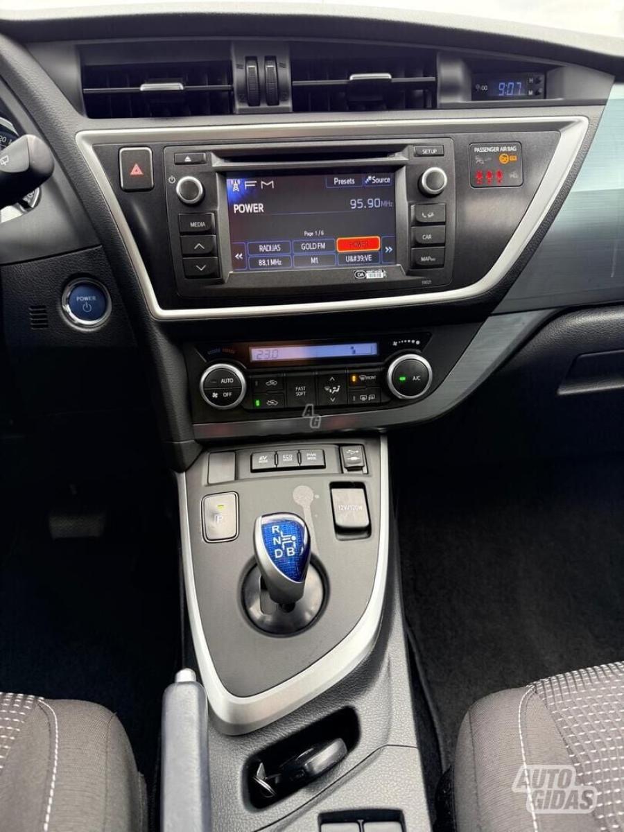 Balts Toyota Auris 2014 Ukmergė, ar dzinēja tilpumu 1.80 L un nobraukumu 194 tūkst. km par 8300 €, foto 17 vietnē AUTOMOTO.COM.LV