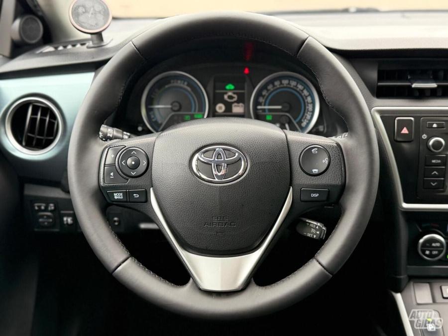 Balts Toyota Auris 2014 Ukmergė, ar dzinēja tilpumu 1.80 L un nobraukumu 194 tūkst. km par 8300 €, foto 18 vietnē AUTOMOTO.COM.LV