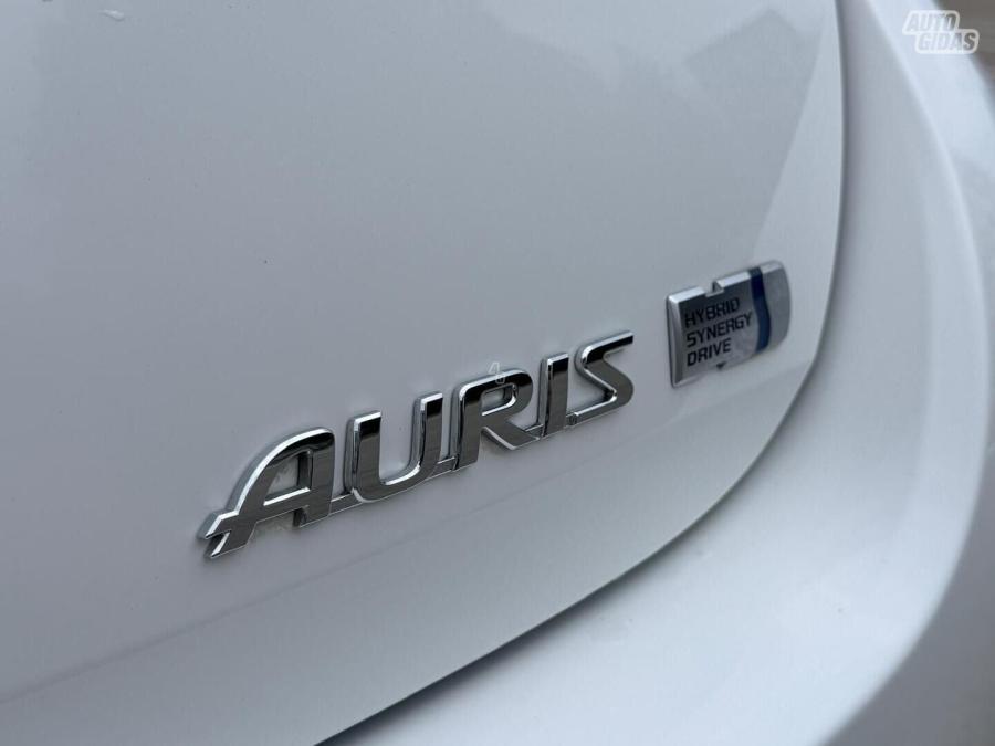 Balts Toyota Auris 2014 Ukmergė, ar dzinēja tilpumu 1.80 L un nobraukumu 194 tūkst. km par 8300 €, foto 29 vietnē AUTOMOTO.COM.LV