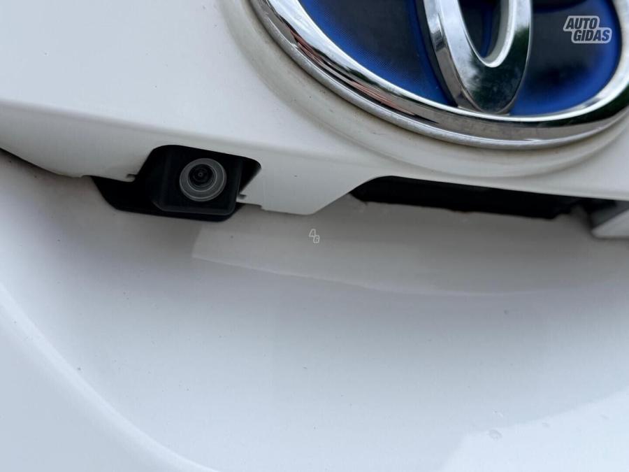 Balts Toyota Auris 2014 Ukmergė, ar dzinēja tilpumu 1.80 L un nobraukumu 194 tūkst. km par 8300 €, foto 30 vietnē AUTOMOTO.COM.LV