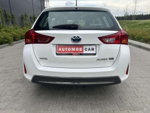 Balts Toyota Auris 2014 Viļņa, ar dzinēja tilpumu 1.80 L un nobraukumu 239 tūkst. km par 9200 €, foto 11 vietnē AUTOMOTO.COM.LV