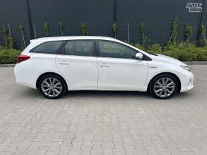 Balts Toyota Auris 2014 Viļņa, ar dzinēja tilpumu 1.80 L un nobraukumu 239 tūkst. km par 9200 €, foto 14 vietnē AUTOMOTO.COM.LV