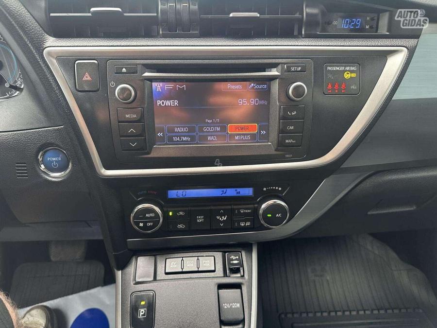 Balts Toyota Auris 2014 Viļņa, ar dzinēja tilpumu 1.80 L un nobraukumu 239 tūkst. km par 9200 €, foto 38 vietnē AUTOMOTO.COM.LV