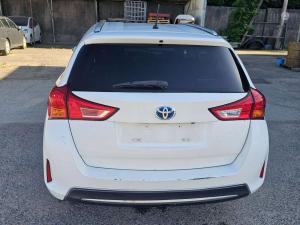 Balts Toyota Auris 2014 Viļņa, ar dzinēja tilpumu 1.80 L un nobraukumu 295 tūkst. km par 6900 €, foto 8 vietnē AUTOMOTO.COM.LV
