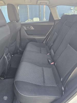 Balts Toyota Auris 2014 Viļņa, ar dzinēja tilpumu 1.80 L un nobraukumu 295 tūkst. km par 6900 €, foto 18 vietnē AUTOMOTO.COM.LV