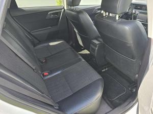 White Toyota Auris 2014 in Rokiskis, with an engine capacity of 2.00 L and mileage of 350 thousand km for 5300 €, photo 14 on AUTOMOTO.COM.LV
