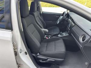 White Toyota Auris 2014 in Vilnius, with an engine capacity of 1.80 L and mileage of 295 thousand km for 5850 €, photo 31 on AUTOMOTO.COM.LV