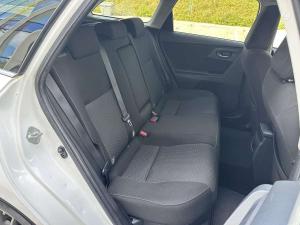 White Toyota Auris 2014 in Vilnius, with an engine capacity of 1.80 L and mileage of 295 thousand km for 5850 €, photo 34 on AUTOMOTO.COM.LV