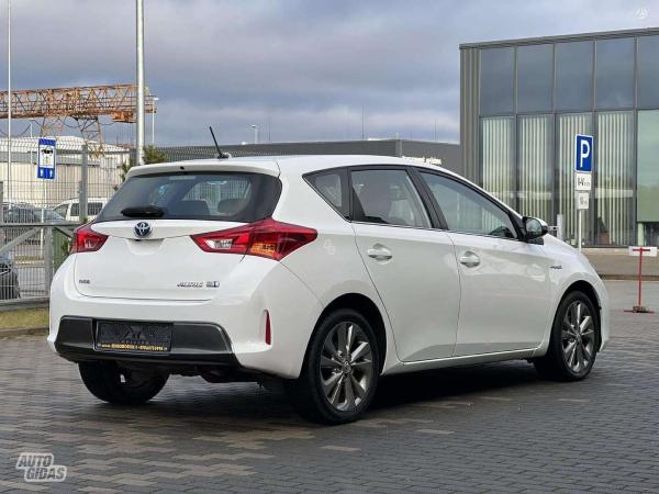 Balts Toyota Auris 2015 Šauļi, ar dzinēja tilpumu 1.80 L un nobraukumu 231 tūkst. km par 8900 €, foto 7 vietnē AUTOMOTO.COM.LV