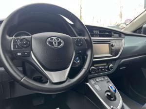 Balts Toyota Auris 2015 Kauņa, ar dzinēja tilpumu 1.80 L un nobraukumu 245 tūkst. km par 7777 €, foto 13 vietnē AUTOMOTO.COM.LV