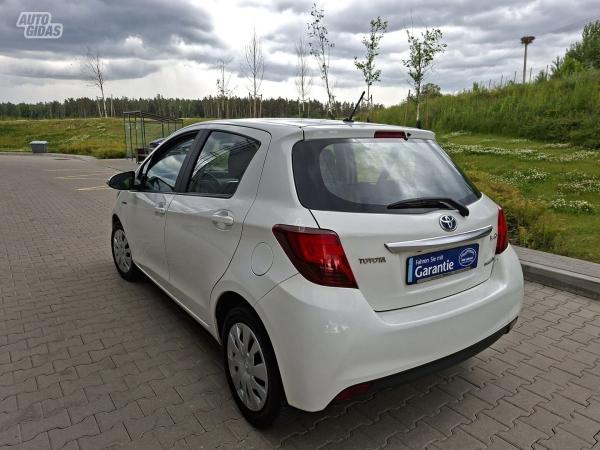Balts Toyota Auris 2015 Viļņa, ar dzinēja tilpumu 1.50 L un nobraukumu 198 tūkst. km par 7950 €, foto 5 vietnē AUTOMOTO.COM.LV