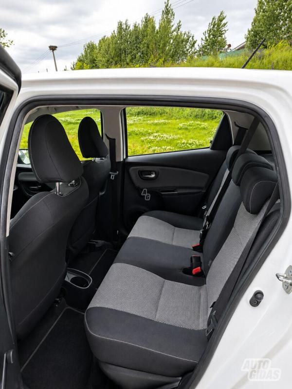 Balts Toyota Auris 2015 Viļņa, ar dzinēja tilpumu 1.50 L un nobraukumu 198 tūkst. km par 7950 €, foto 8 vietnē AUTOMOTO.COM.LV